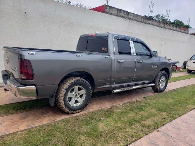 Tumomo.com Vendo camioneta dodge ram 1500 año