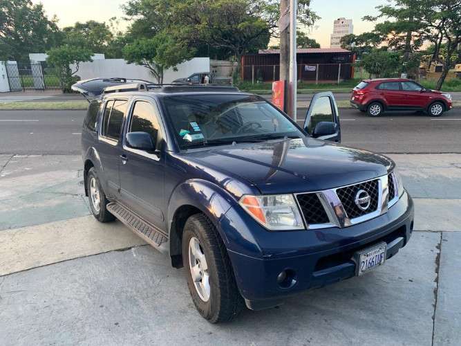 Tumomo.com Vendo vagoneta nissan pathfinder a?