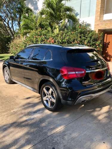 Tumomo.com Vendo hermosa vagoneta mercedes be