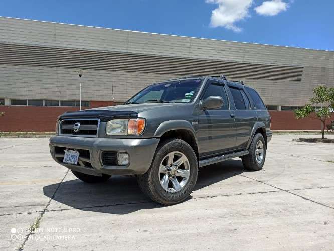 Tumomo.com Vendo vagoneta nissan pathfinder 20