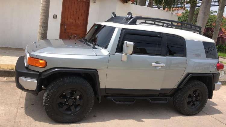 Tumomo.com Vendo jeep toyota fj cruiser 2012