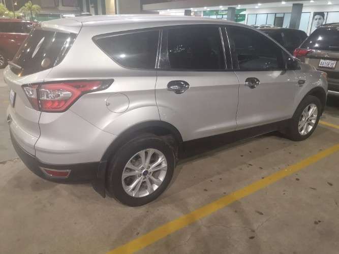 Tumomo.com Hermosa vagoneta ford