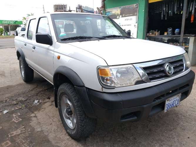 Tumomo.com Impecable camioneta zna rich doble