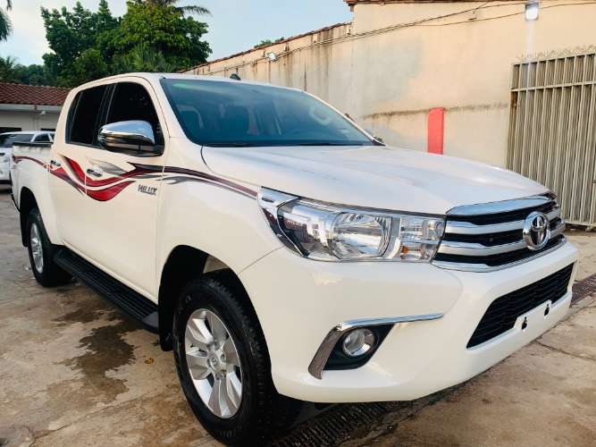Tumomo.com Toyota hilux automática 2020 ful