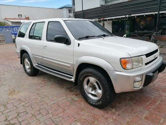 Tumomo.com Vagoneta nissan infiniti pathfinder
