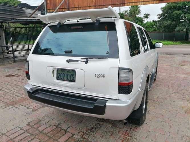Tumomo.com Vagoneta nissan infiniti pathfinder