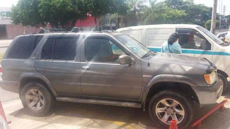 Tumomo.com Vendo vagoneta nissan pathfinder 20