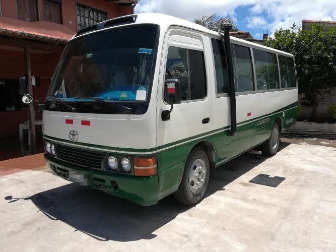 Tumomo.com Vendo micro toyota coaster año 201