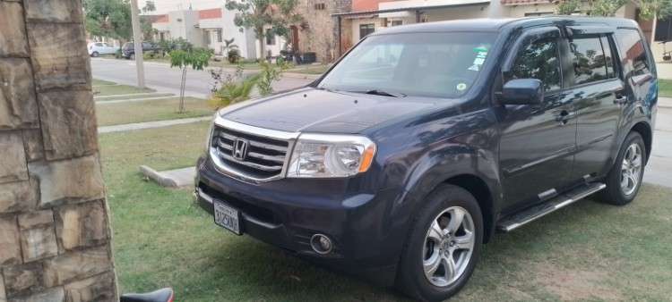 Tumomo.com Vendo vagoneta honda pilot
