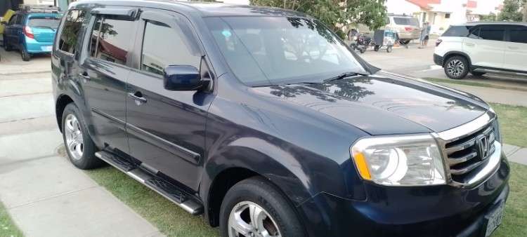 Tumomo.com Vendo vagoneta honda pilot