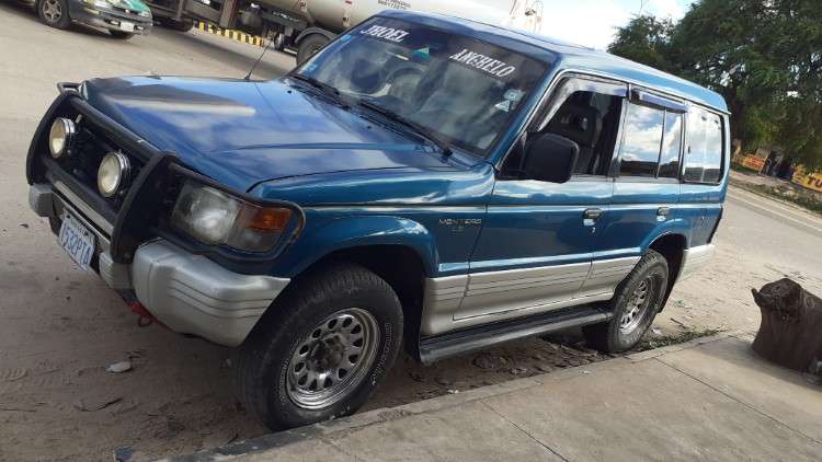 Tumomo.com Vendo vagoneta mitsubishi montero a