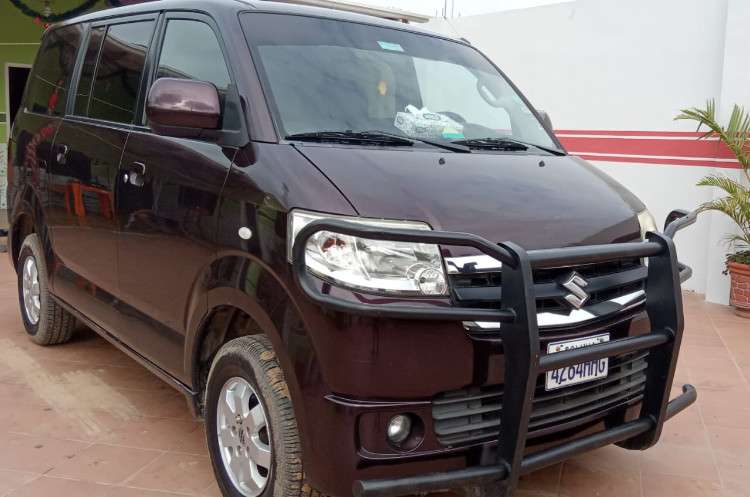 Tumomo.com Vendo minibus suzuki apv año 2016